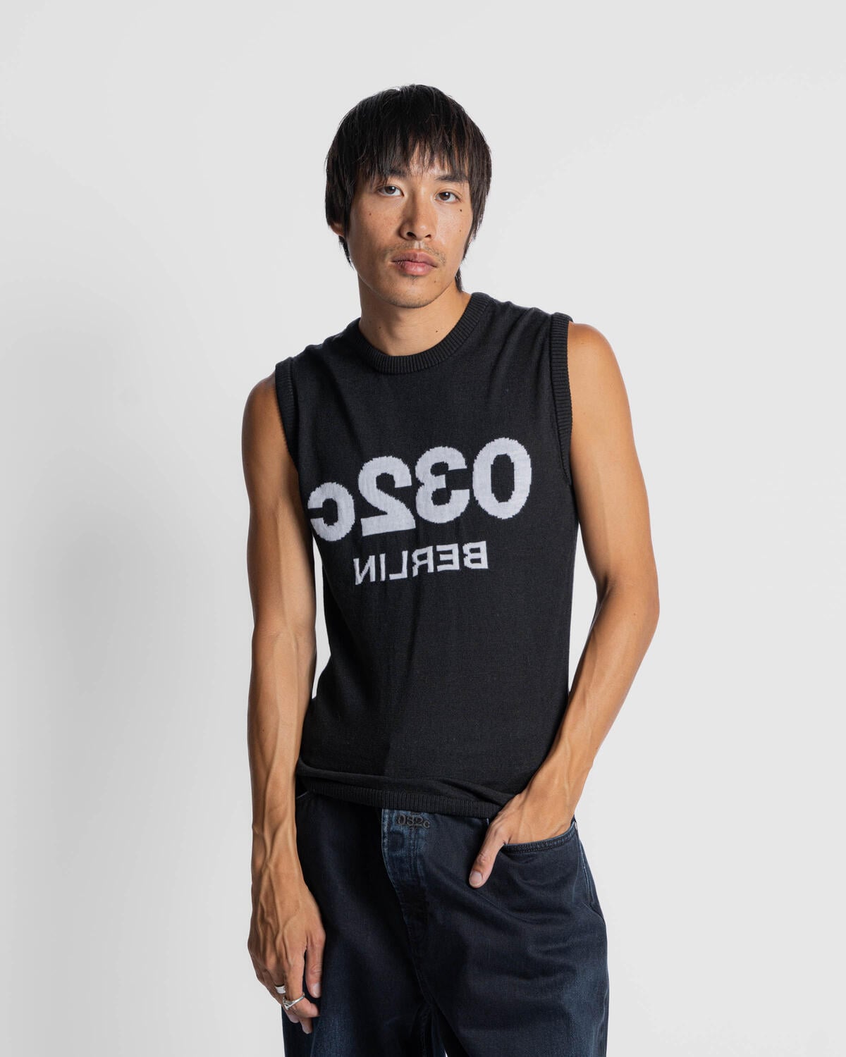 032c ''HOLLYWOOD TO BERLIN SELFIE'' TANK | F24-URK-0311-000 | AFEW STORE